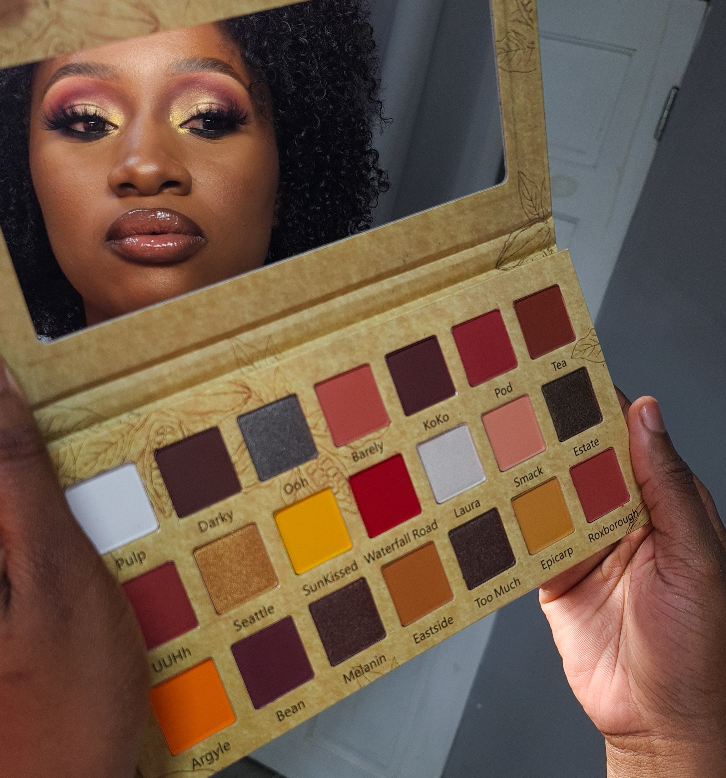 Tobaglo Estate - Cocoa Edition Eyeshadow Palette – TOBAGLO COSMETICS Ltd.